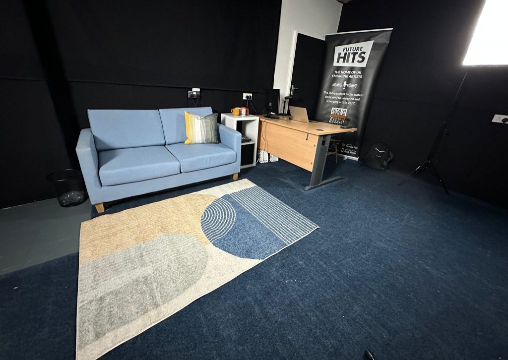 Studio - Future Hits